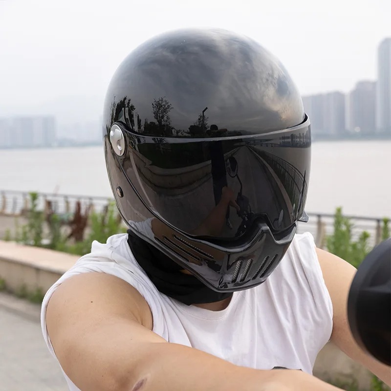 A Guide: How Long Should You Keep a Motorcycle Helmet? - Ride Chronicles