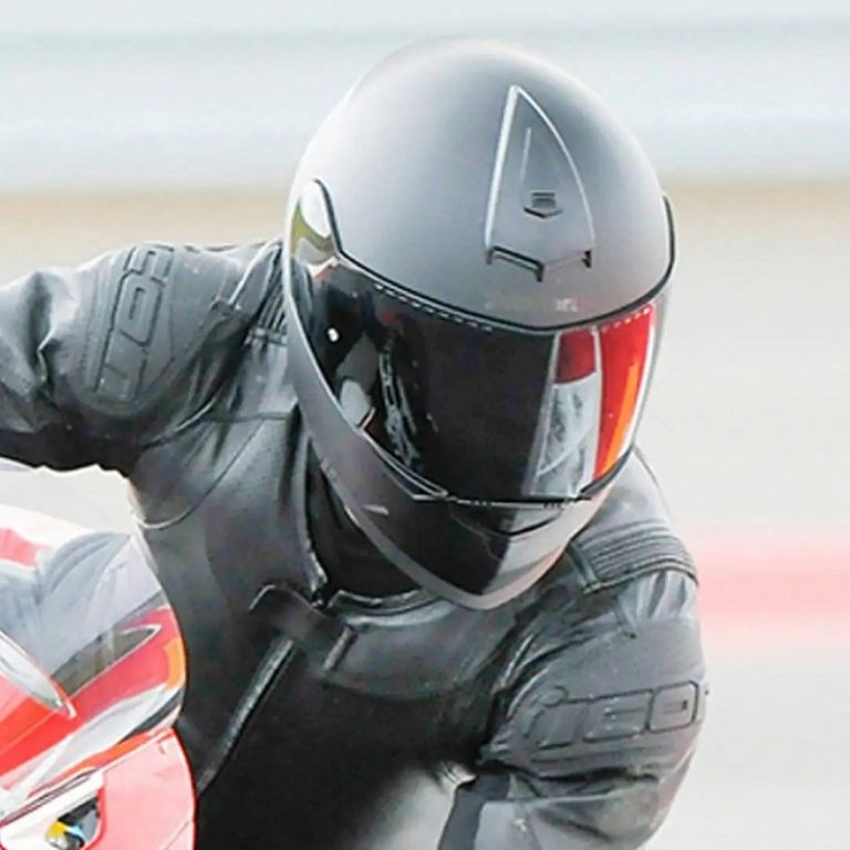 What Is a Modular Motorcycle Helmet: Features & Benefits - Ride Chronicles
